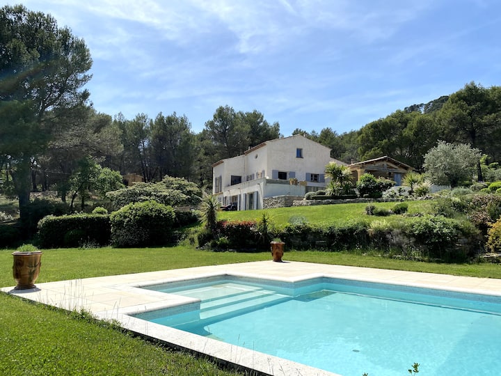 Belle Villa Avec Vue Magnifique - Rognes