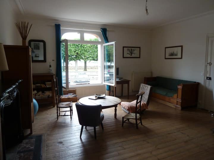 Port-louis Centre : Superbe Appartement Dans Villa - Port-Louis