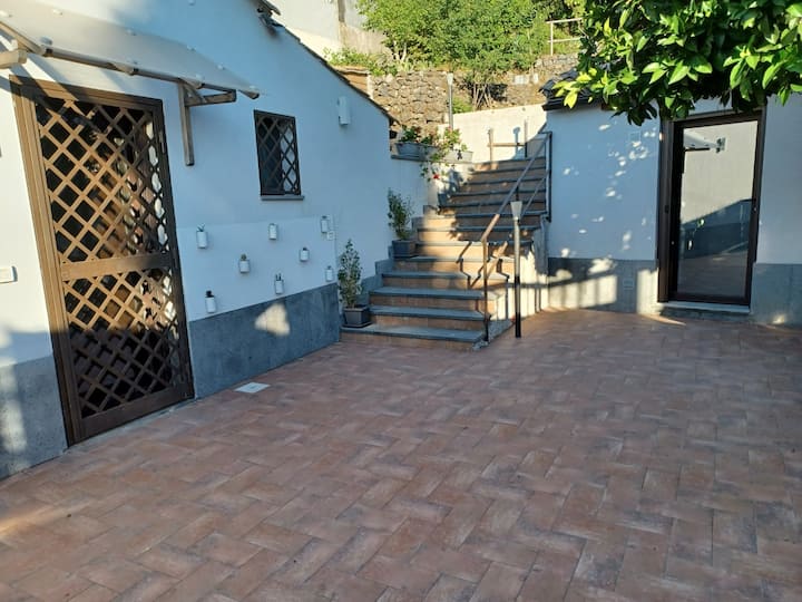 Aetna Silva, Appartamenti In Villa - Giarre