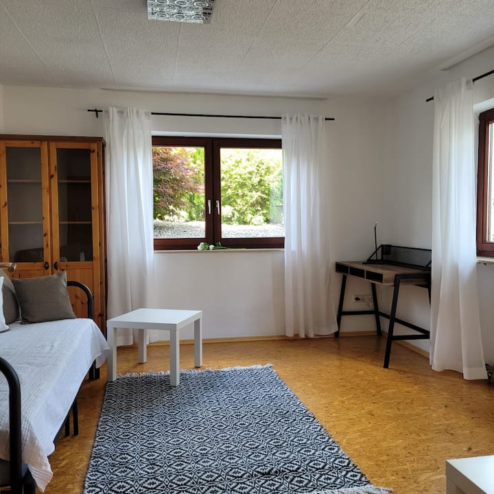 Schöne Einliegerwohnung In Ruhiger Ortsrandlage - Hechingen