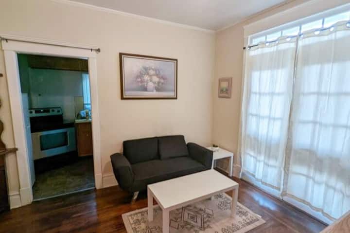 Sparkling / 1 Bdrm / Private Entry / Parking - Harrisburg, PA