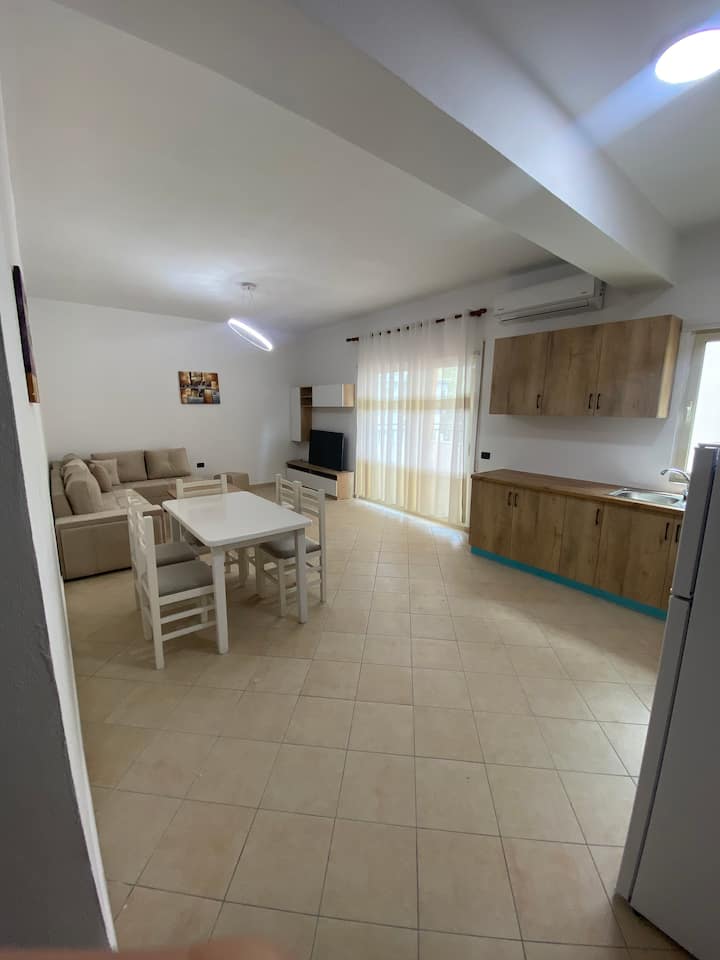Lovely Beachftont Apartment 2 - Durrës
