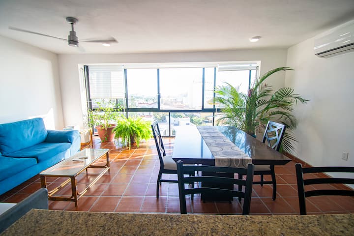 Apt 5: Spacious 2 Br, Best Views & Location - Mazatlán