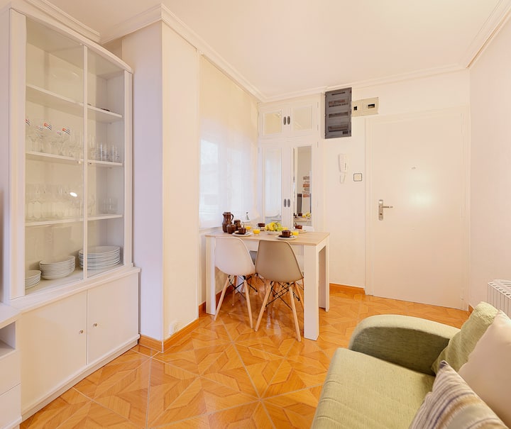 142a Apto 2 Dormitoriosen La  Playa San Lorenzo - Gijón
