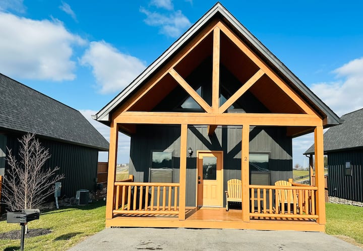 Bourbon Villa At Daynabrook Farm With Hot Tub-2 - Harrodsburg, KY