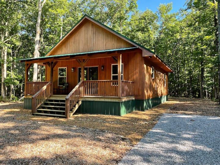 Cozy Cabin On 5 Wooden Acres In Cooley's Rift - Monteagle, TN