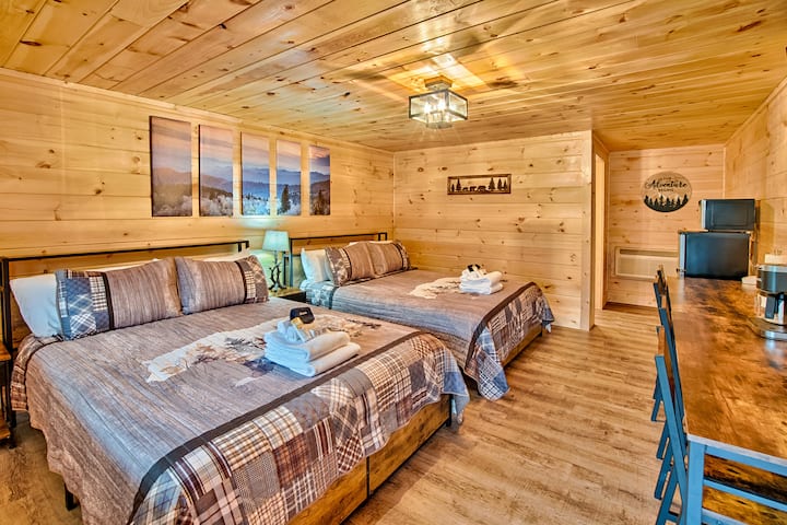 Creekside! | Blazing Wi-fi! | In Gatlinburg! - Gatlinburg, TN
