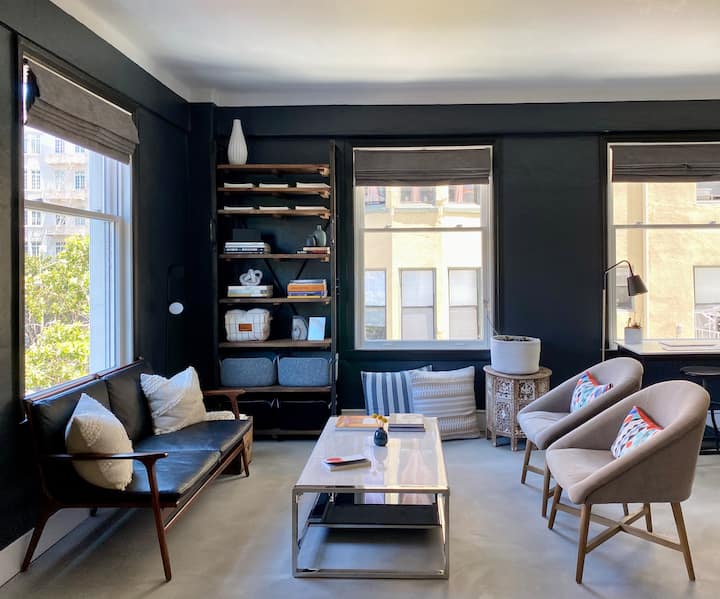 Sunny Studio In Historic Art Deco Tower - San Francisco, CA