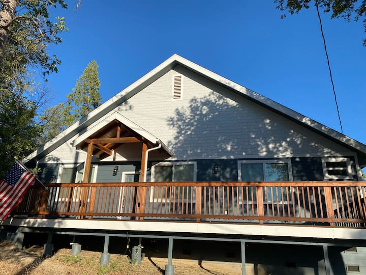 Bass Lake Home Getaway! - Bass Lake, CA