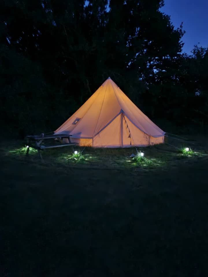 Glamping In Style With  Home Comforts Bell Tent - Crawley