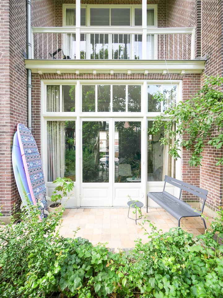 Hosted By Wendy, Spacious House And Garden - The Hague