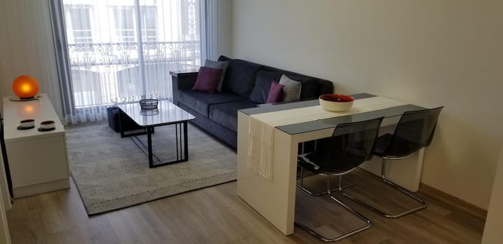 Urla İSkelede Deniz Manzaralı Yepyeni ŞIpşirin 1+1 - Urla