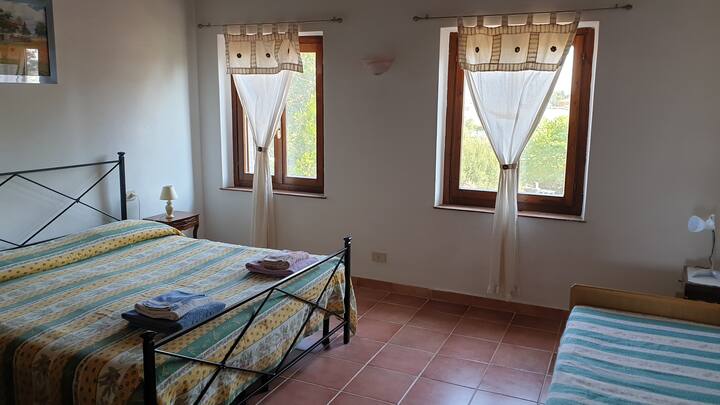 Glicine: Alloggio All'agriturismo Il Vecchio Pozzo - Piombino
