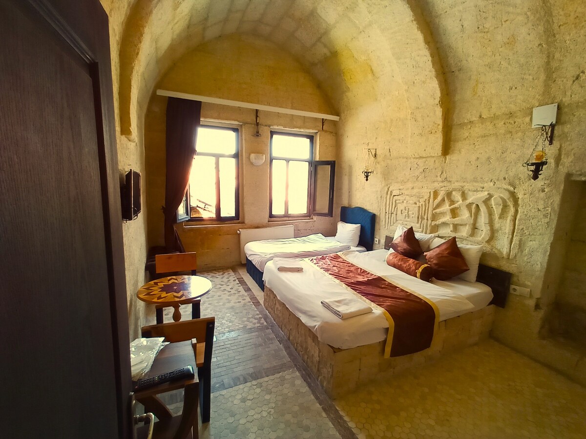 Stone Age Hotel - Arch Room 106 - Boutique hotels for Rent in Ürgüp, Nevşehir, Turkey - Airbnb