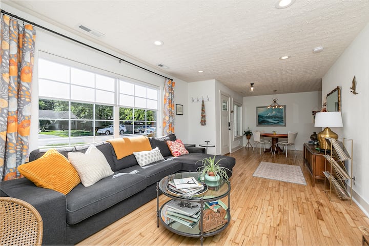 Stylish Urban Escape-office/covered Deck/open Plan - Springfield, MO