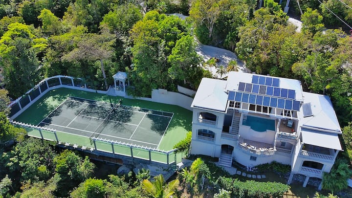 Beautiful Estate With Private Recreation Area - Saint Thomas