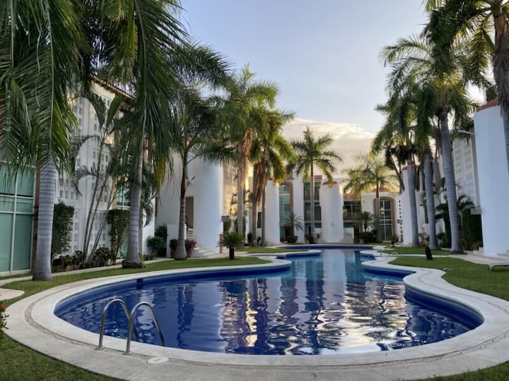 Amplio Departamento Familiar Con Increíble Alberca - Zihuatanejo