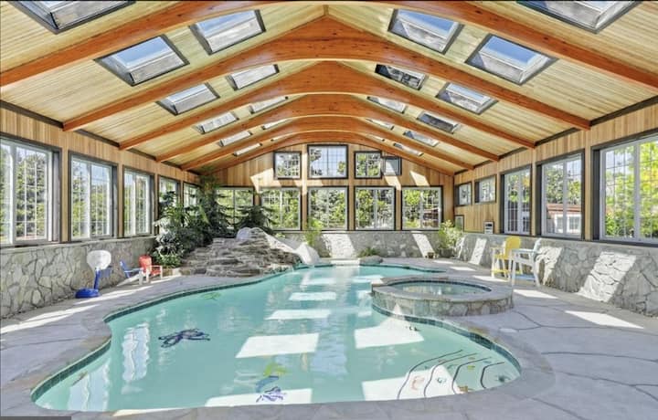 Lodge-style Beach Home With Indoor Pool/spa - Bethany Beach, DE