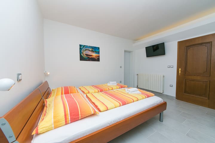 Adria Brela Apartments | A2 - Brela
