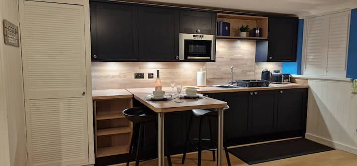 Hayling Hideaway, Private Cosy Annex Near To Beach - Hayling Island