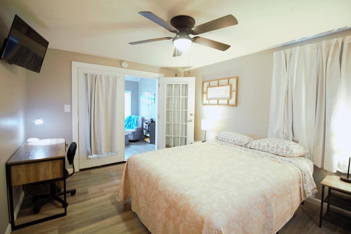 Towpath Tranquility! Fenced Yrd,extended Stay,w&d! - Ohio