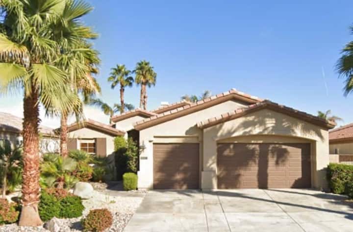 Close To Bnp Tennis Garden And Coachella Shuttles - La Quinta, CA