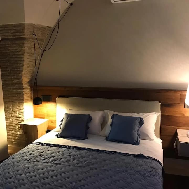 Matrimoniale Con Idromassaggio E Doccia A Vista - Molise
