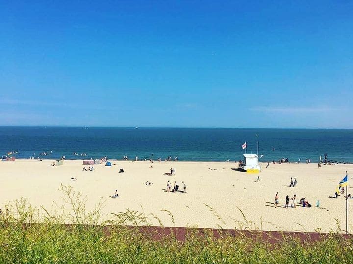 Moray Beachview Is A Suffolk Coast Beach Apartment - 로웨스터프