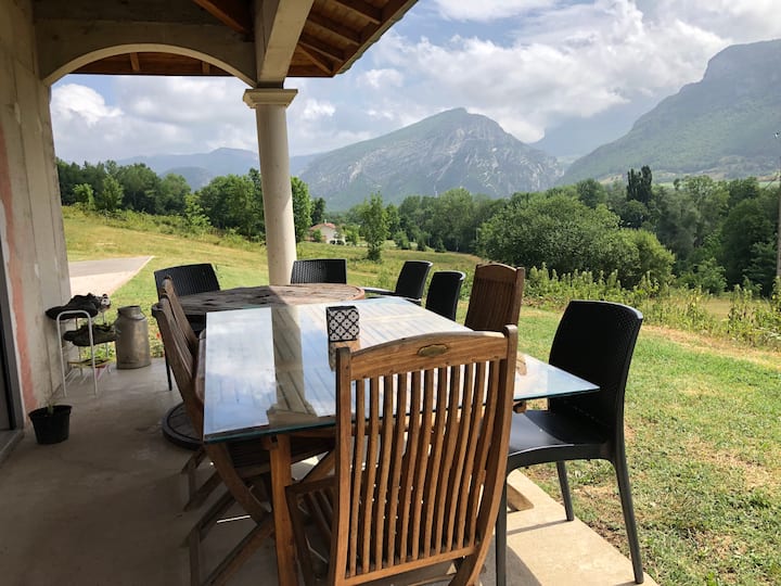 Appartement Calme Avec Vue Sur Le Vercors - Pont-en-Royans