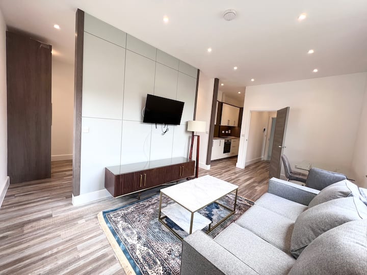 # 6 Luxury Apartment @Cmk Walkable To Station/city - Milton Keynes