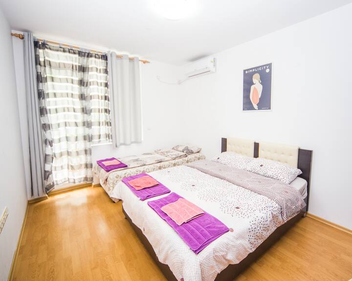 Super Center - Apart On Kiril & Metodii Square - Burgaz