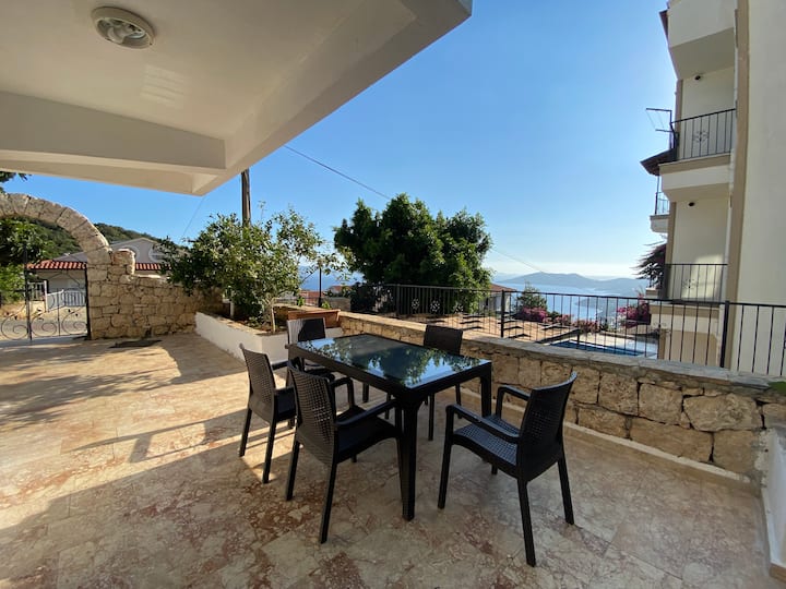 Nice Flat With Seaview, Big Porch, Ac, Wifi - Kaş