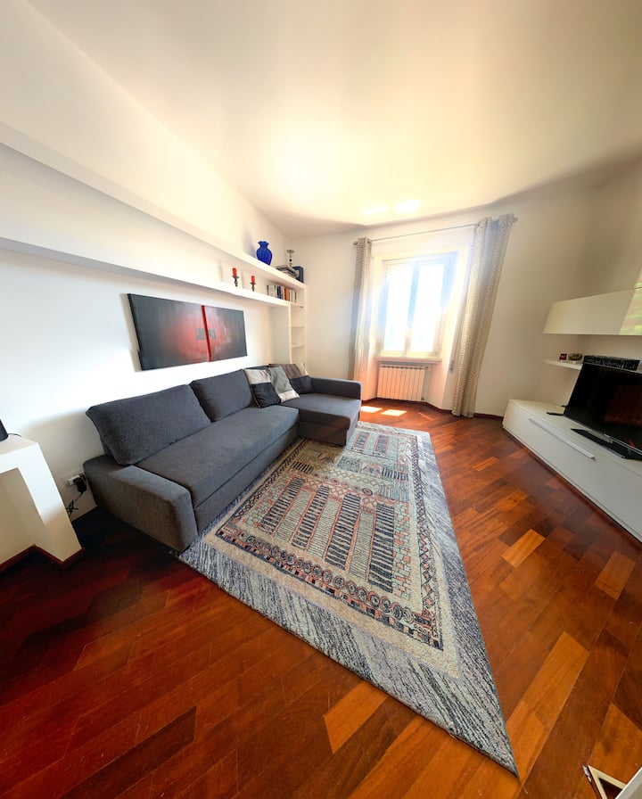 New Bright And Quiet In The Heart Of Trastevere - Rome