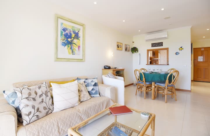 Moradia Geminada Com Vista Mar E Jardim - Carvoeiro