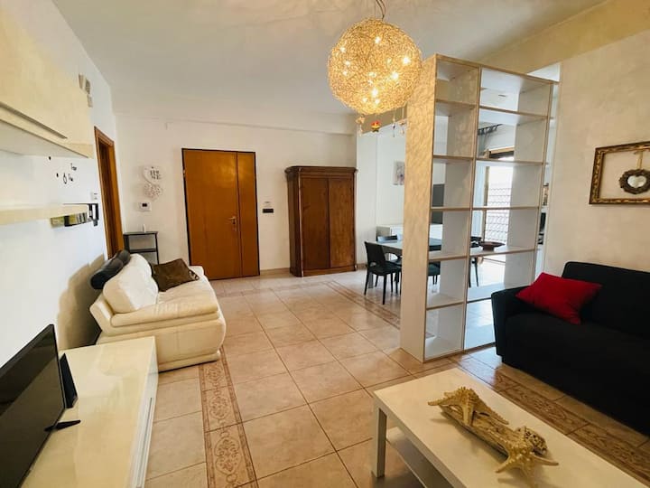 Delightful Apartment In The Center - San Benedetto del Tronto