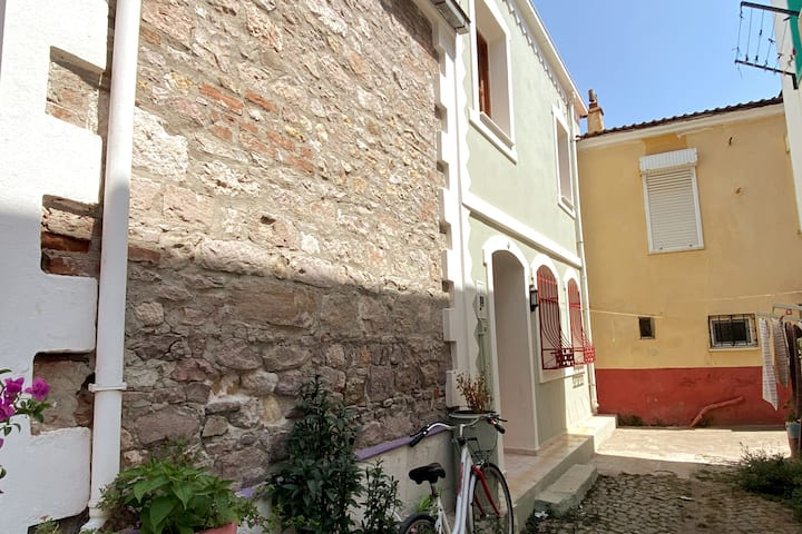 Two-story House In Ayvalık Center - Ayvalık
