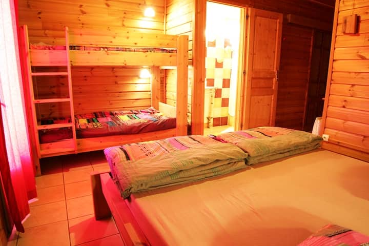 Refuge Du Pas Du Loup - Chambre Avec Grand Lit à 5 - Briançon