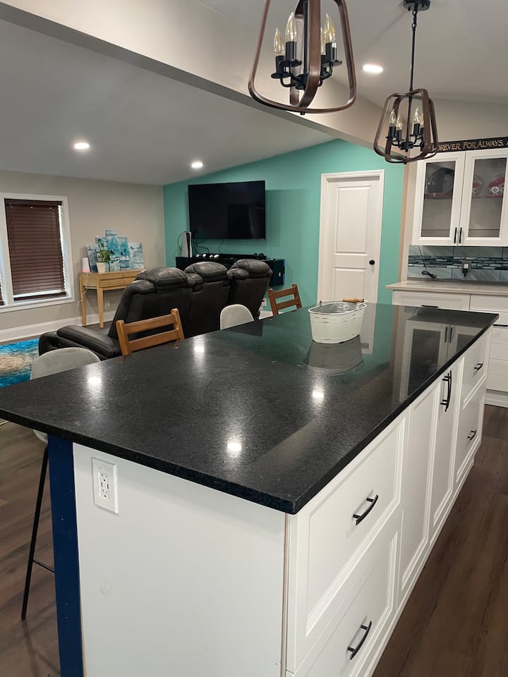 Spacious 4br Retreat•sleeps 8 Near Cincinnati - East Fork State Park, Bethel