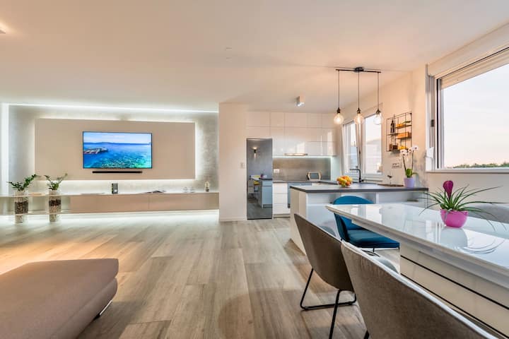 Luxury Apartment In New Building, With Parking - Zadar