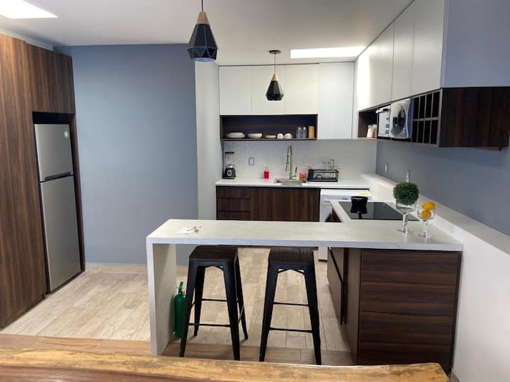 Hermoso Y Centrico Depa  Con Estacionamiento. - Toluca