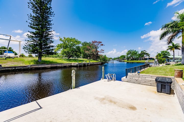 Boater's Paradise-lux 3 Bd W/ Private Heated Pool - Port Charlotte