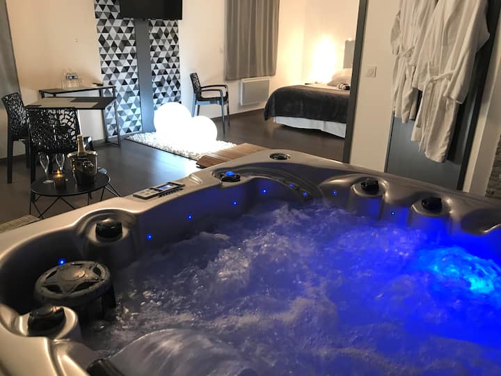Suite Luxueuse Avec Spa Privatif Mont Saint Michel - Le Mont-Saint-Michel