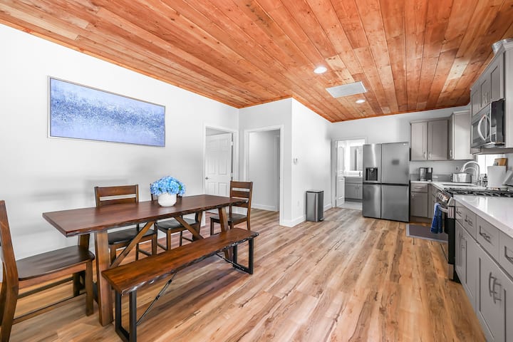 New Cozy 3-bedroom Guesthouse With Gated Entry - Montclair, CA