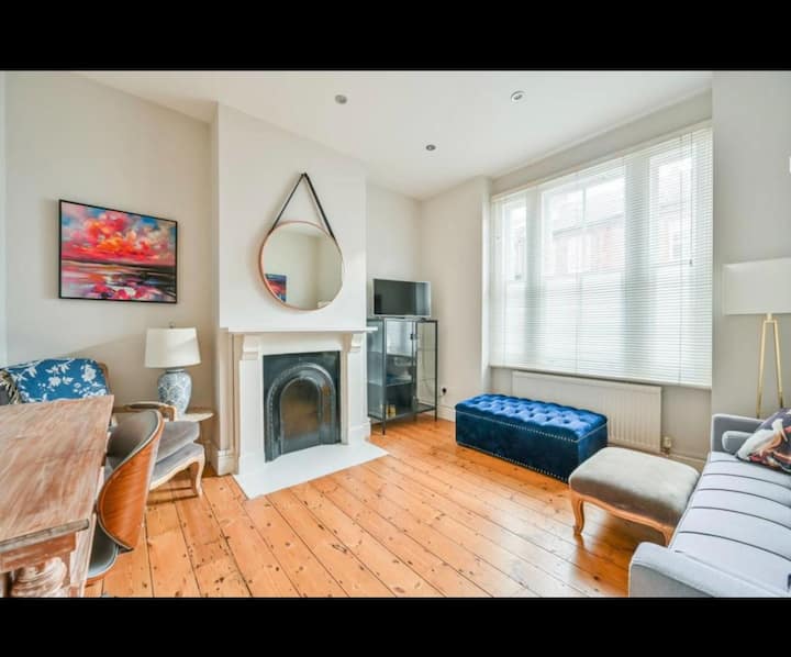 Stylish 1-bed With Garden Close To Nine Elms Tube - Londra