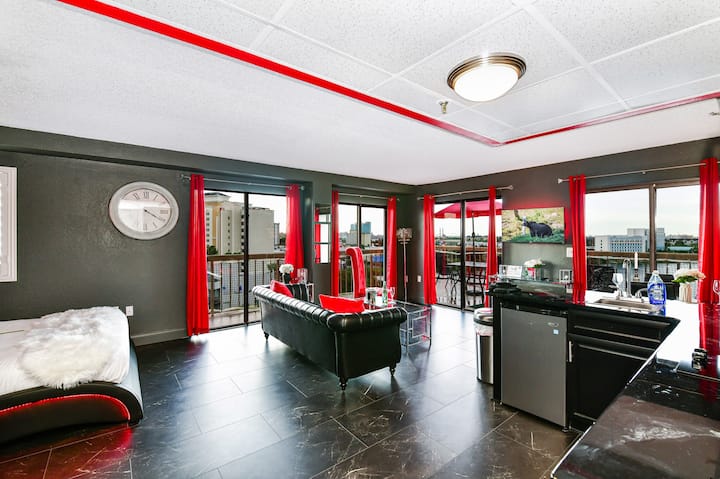 The Lovers Haven (Romantic Studio W/ Balcony) - Orlando