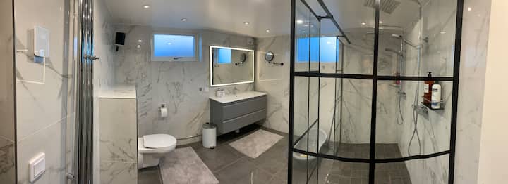 Modern, Fancy, Central And Private Flat With Sauna - Göteborg
