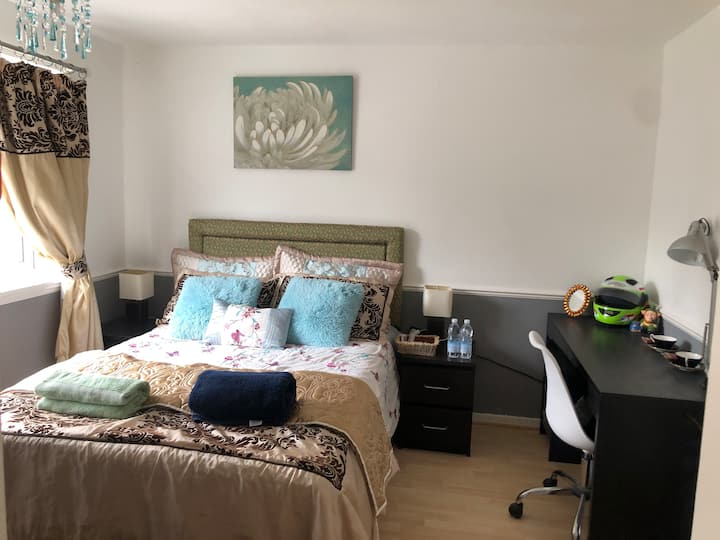 Near City Center Beautiful Double Room - Nottingham