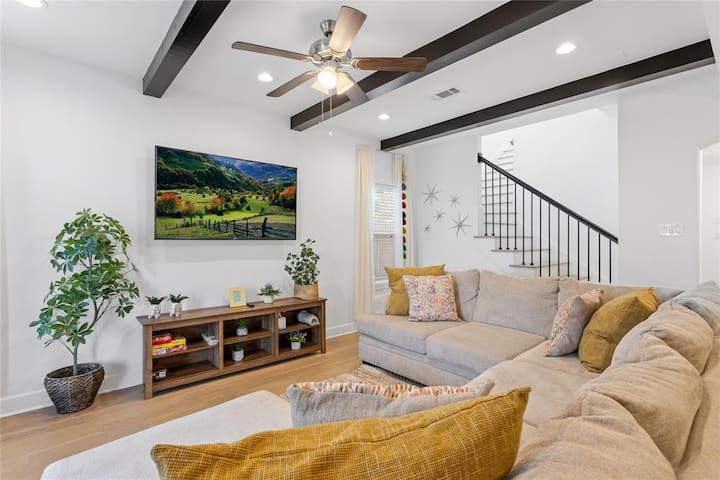 Chateau Noel - Houston, TX