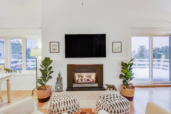 Stylish Modern Beach Oasis+hot Tub-90 Min From Gta - Ontario