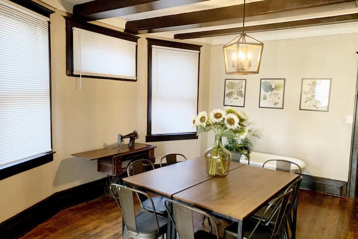 Elegant Newly Remodeled 3 Bedrooms, Close Midtown - デトロイト, MI